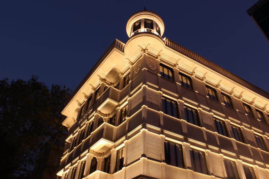 SoChic Facade Lighting with DMX512 | AIMTECH